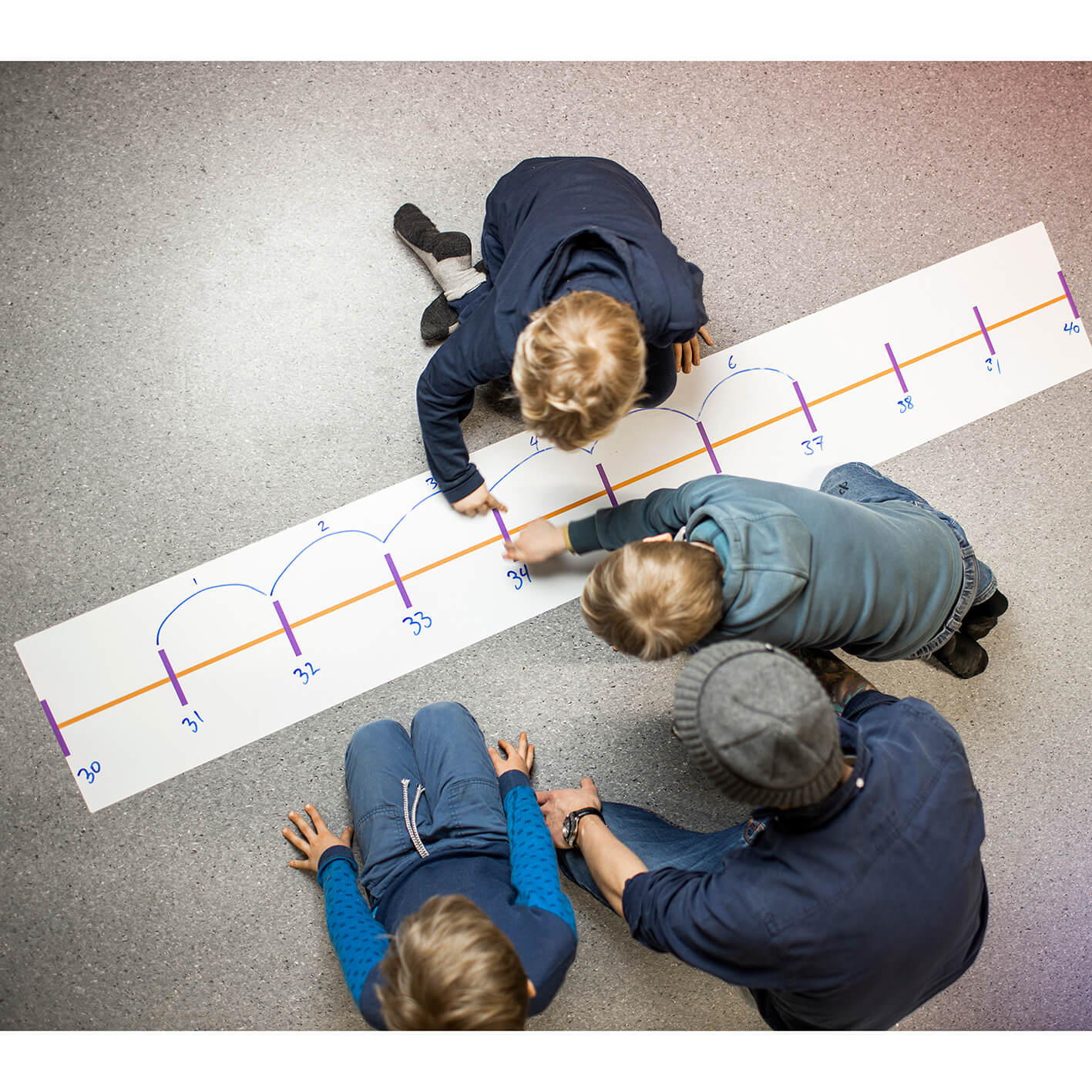 Tallinje golvlaminat - Ji Sport - Din idrottsleverantör